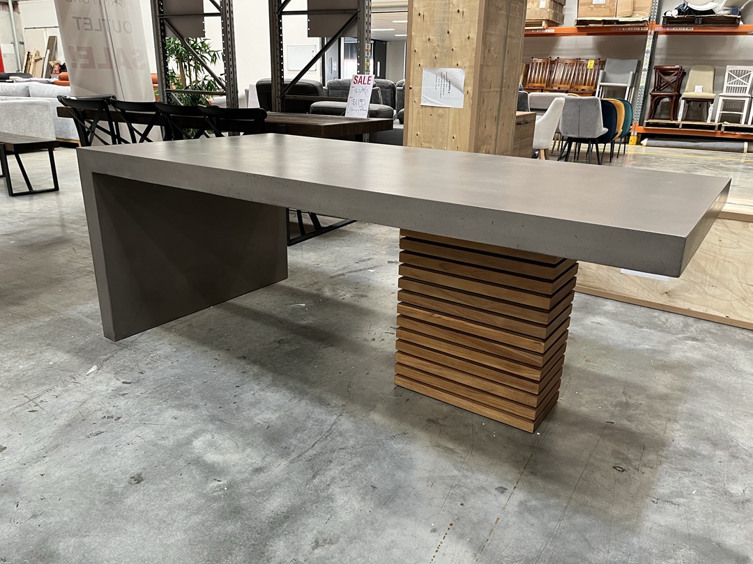 Second Living & Dining Room Furniture | Seconds Furniture