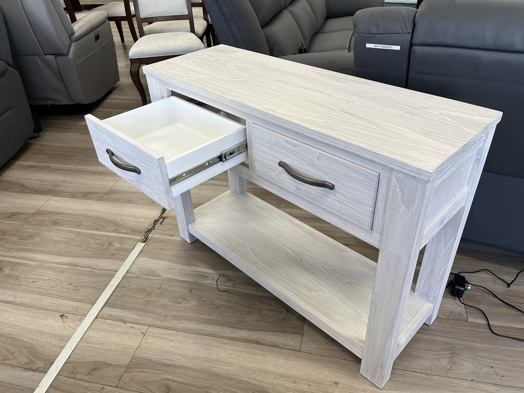 Second Living & Dining Room Furniture | Seconds Furniture