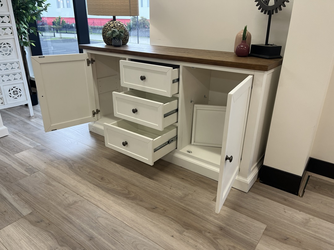 Second Living & Dining Room Furniture | Seconds Furniture