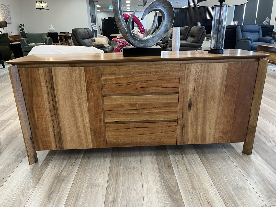 Second Living & Dining Room Furniture | Seconds Furniture